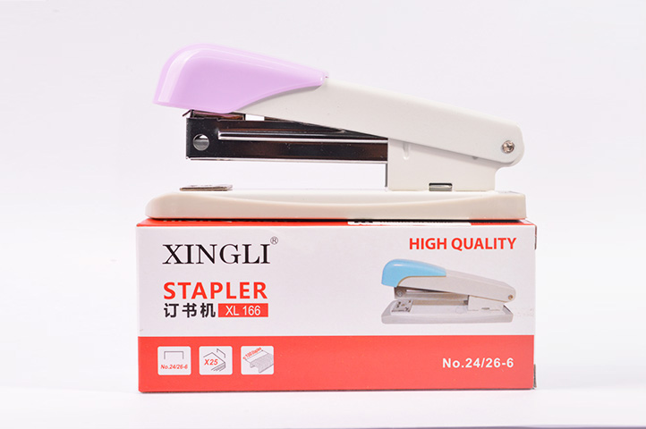 LIBRERIA: ABROCHADORA XINGLI STAPLER XL-166 (CS)