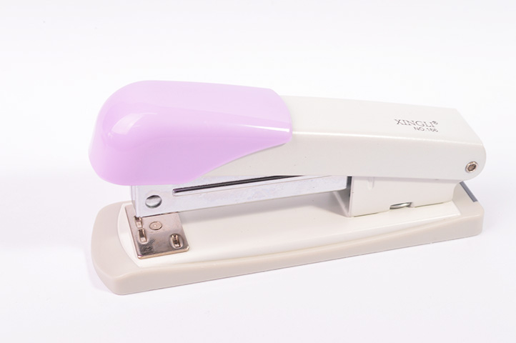 LIBRERIA: ABROCHADORA XINGLI STAPLER XL-166 (CS)