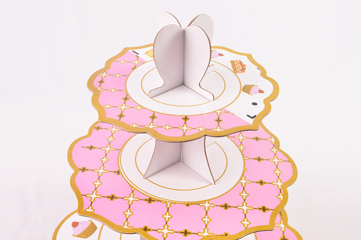 COTILLON: BANDEJA 3 PISOS PORTA CUPCAKE PASTEL CARTON DECORADO(CS)