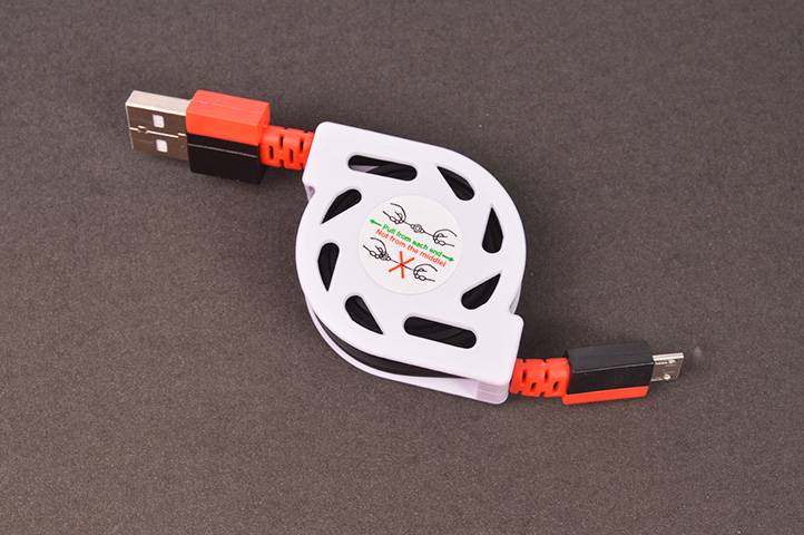 ELECTRONICA: CABLE ENROLLABLE USB a V8 EN BOLSA (HEY)