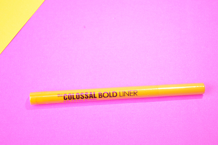 BELLEZA: DELINEADOR COLOSSAL BOLD LINER (CMP)