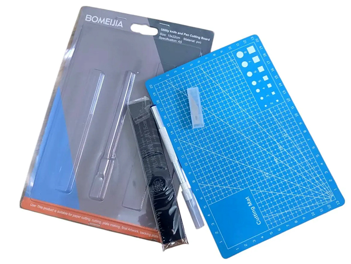 Libreria Artistica: BASE DE CORTE A5 c/BISTURI y REGLA (23823) (CLI)